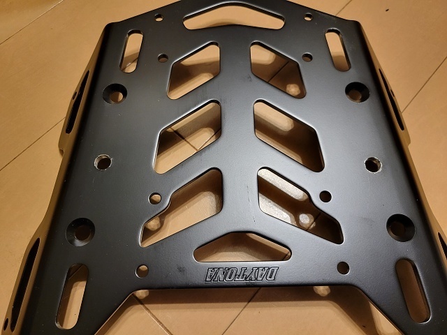 HenlyBegins Basic DH-762: DJ椿の独り言