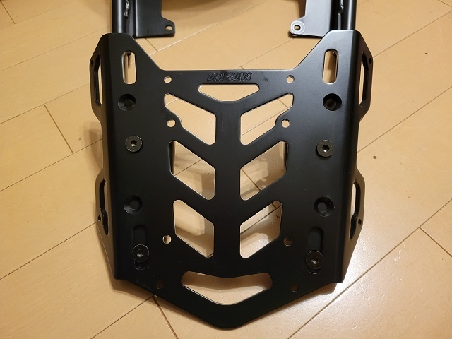 HenlyBegins Basic DH-762: DJ椿の独り言